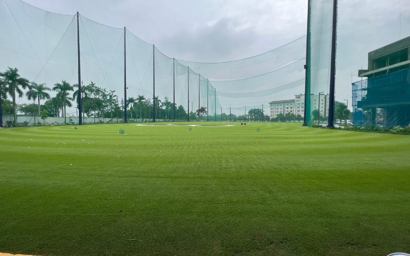 Royal Golf Driving Range in Dong Anh, Hanoi - GolfLux