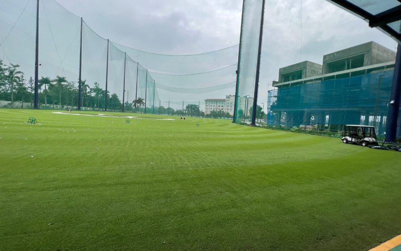 Royal Golf Driving Range in Dong Anh, Hanoi - GolfLux
