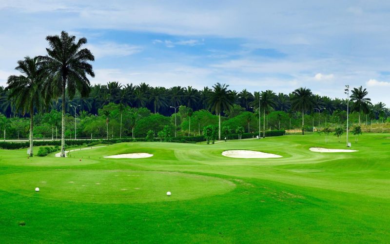 Lapangan Golf | 9-Hole Golf in Indonesia - GolfLux